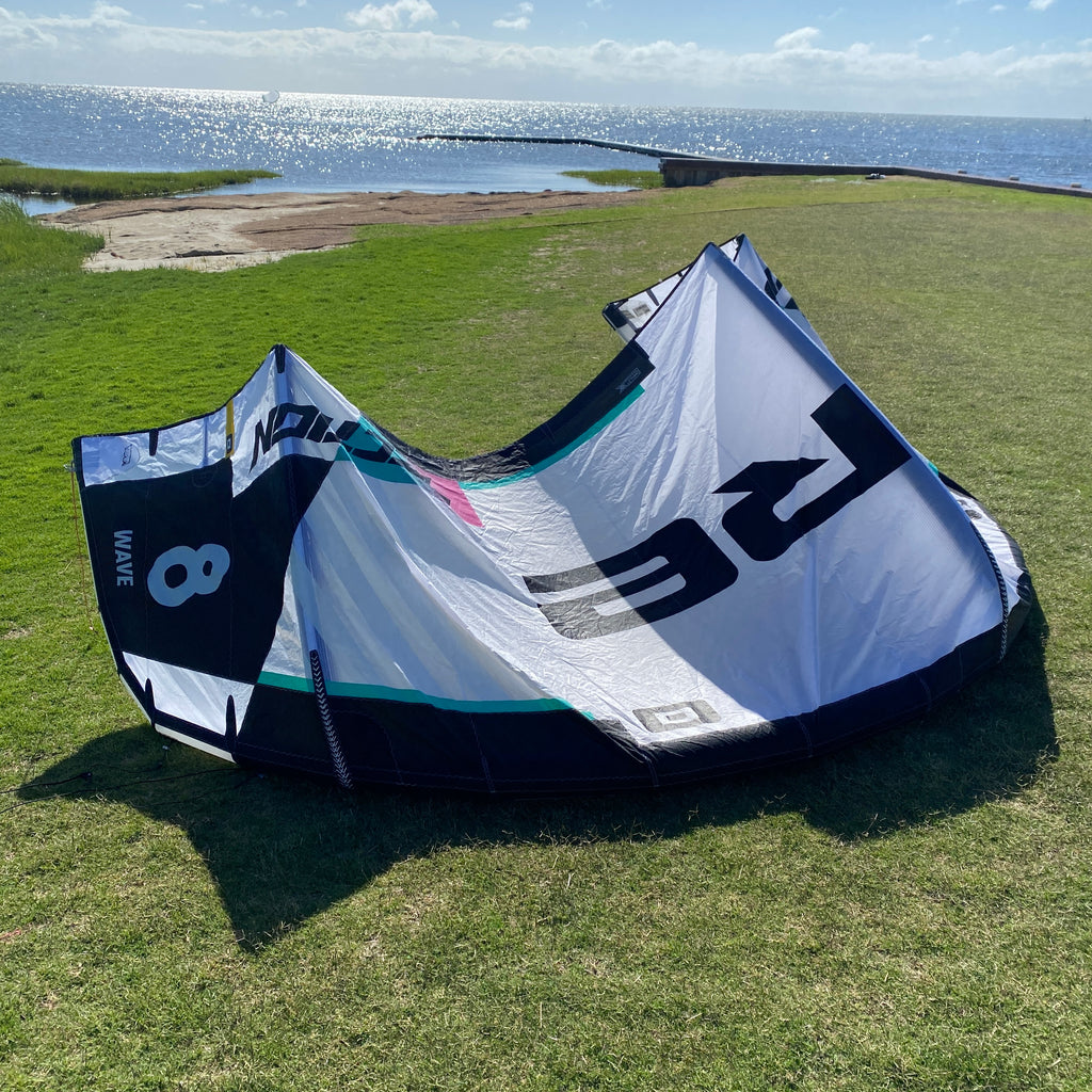 USED Core Section 4 Wave Kite-8m — REAL Watersports