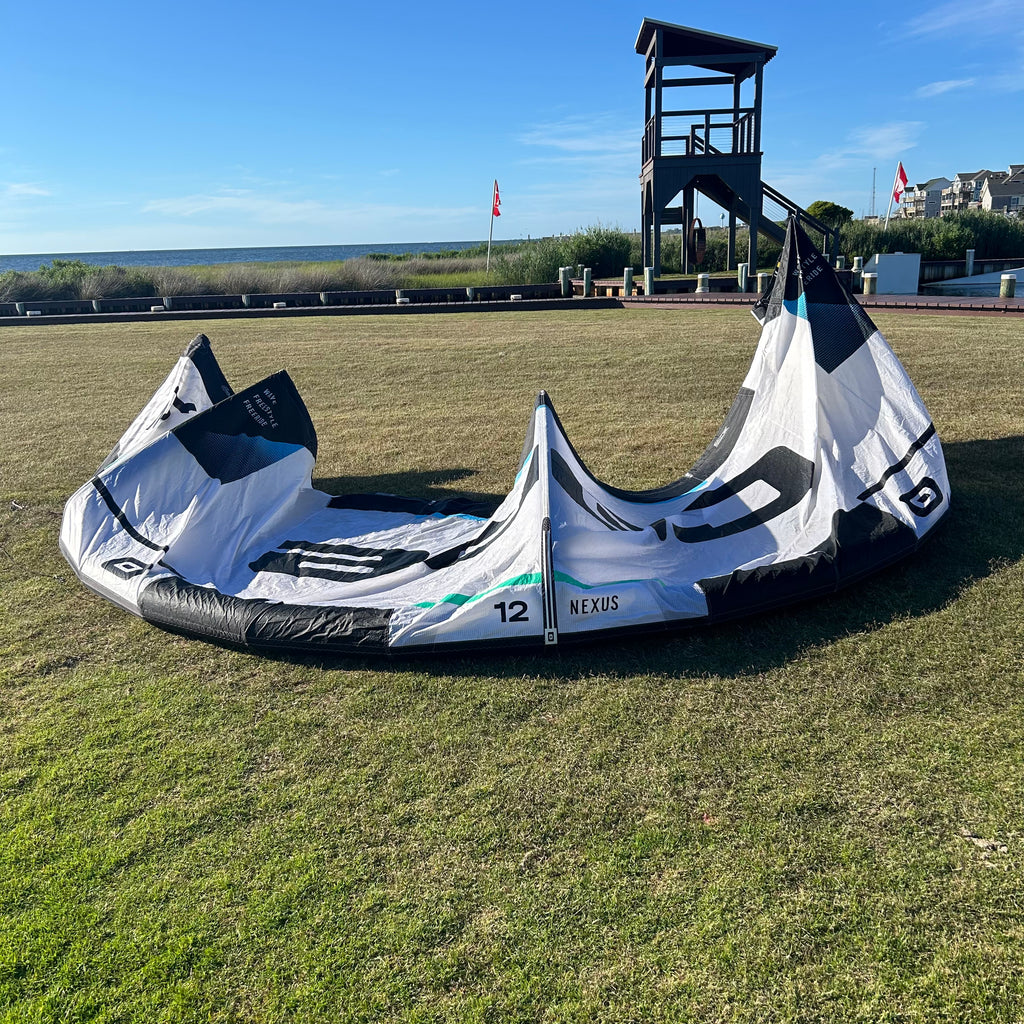USED Core Nexus 3 Kite-12m-White — REAL Watersports
